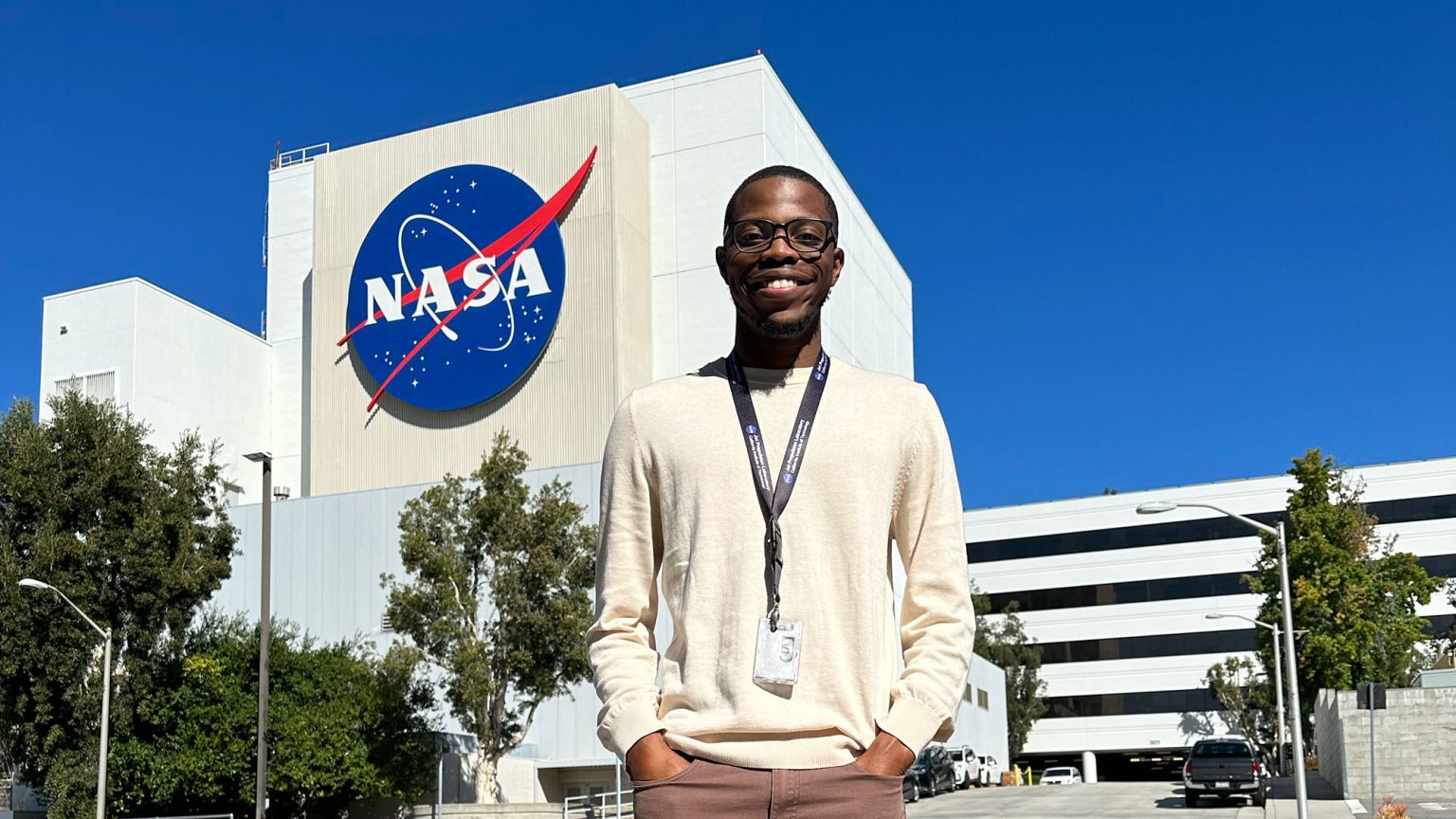 Reaching for the stars – Cal Lutheran News